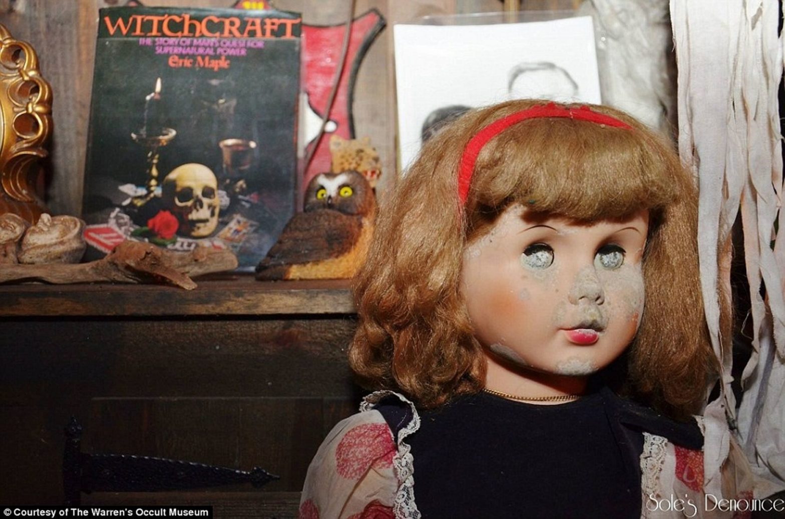 El Museo de Ocultismo de los Warren: Un sótano aterrador lleno de ...